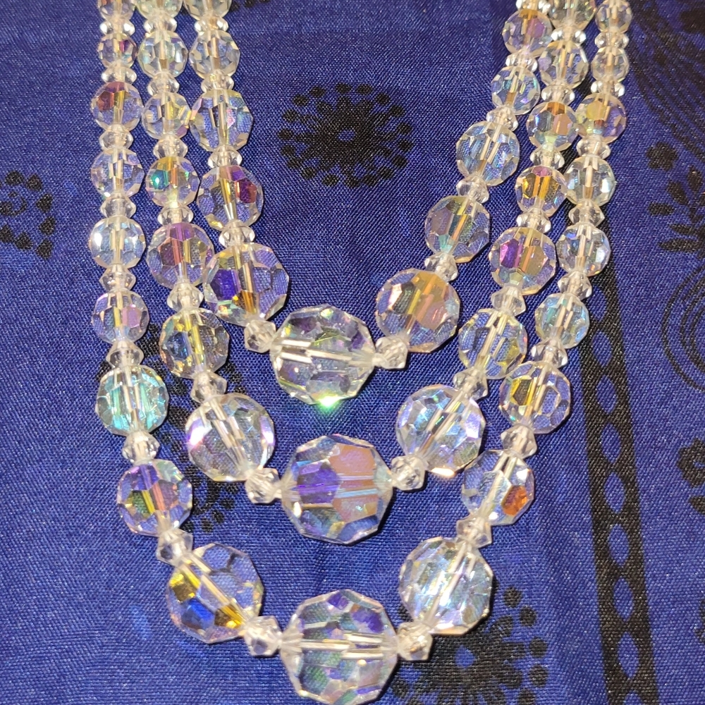Three Strand Cut Crystal Bead Necklace - Gem